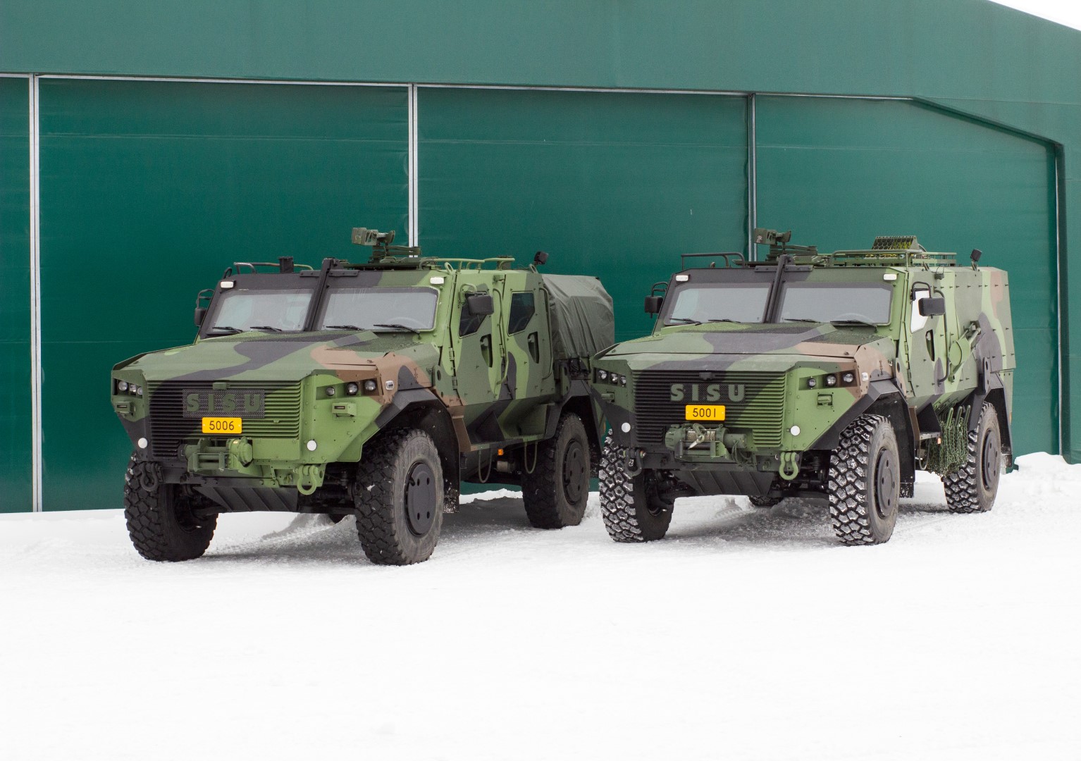 Primele camioane SISU GTP 4x4 blindate - Traficmedia